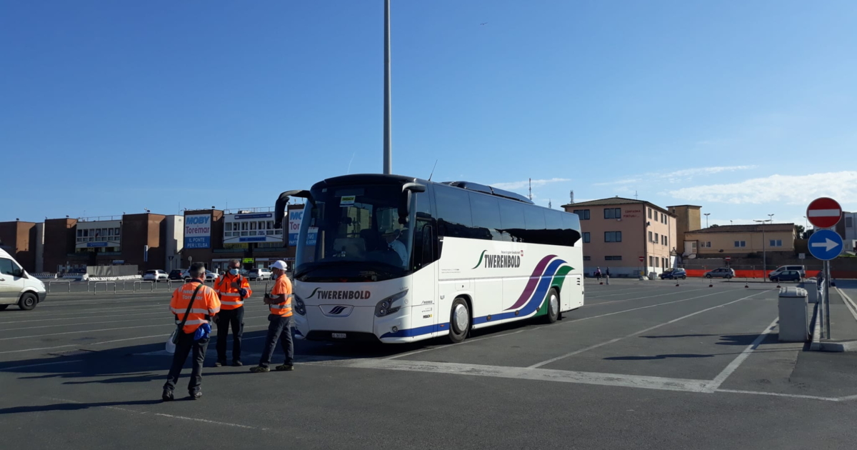 Endlich wieder per Bus zum Wandern ins Ausland - travelnews.ch