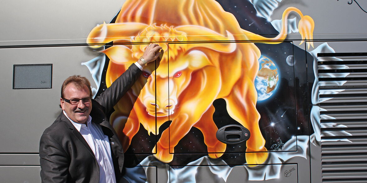 Domo Reisen will im Kreuzfahrt-Zubringerverkehr durchstarten ...