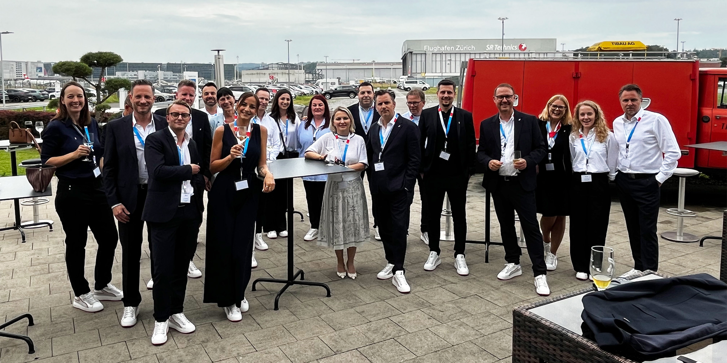 Chair in Feierlaune - travelnews.ch