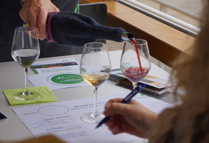 Schwimmendes Weinerlebnis auf dem Zürichsee - travelnews.ch