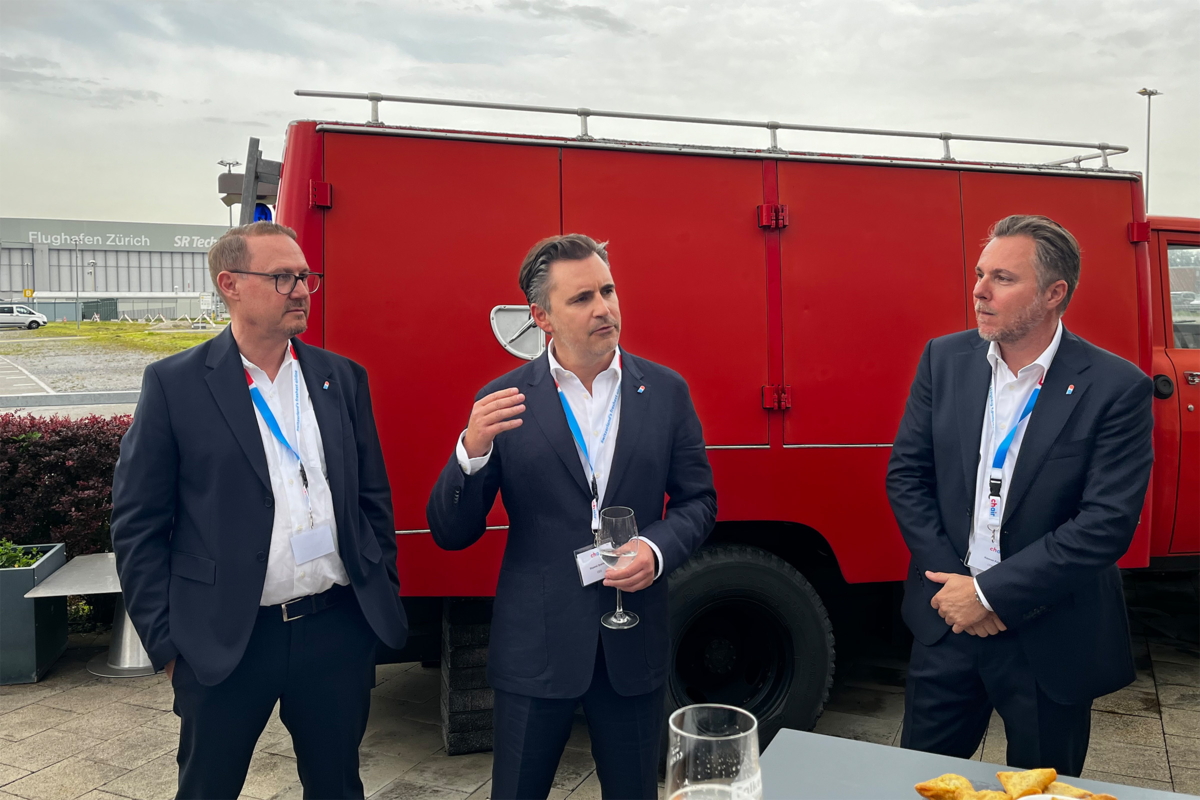 Chair in Feierlaune - travelnews.ch