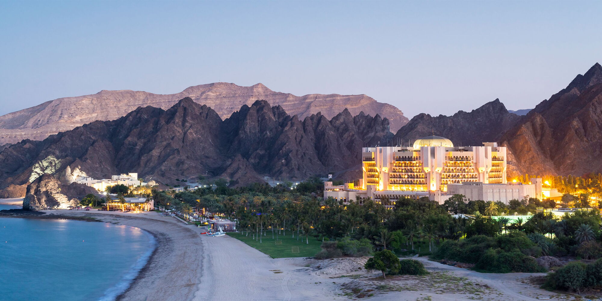 Wiedereröffnet: das Al Bustan Palace im Oman - travelnews.ch